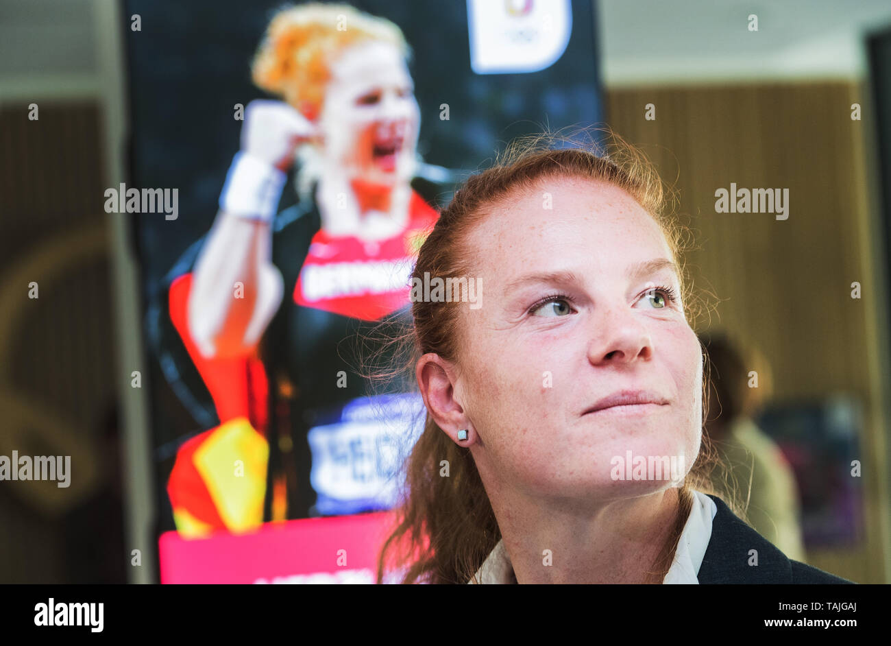 Hammer thrower betty heidler germany hi-res stock photography and ...
