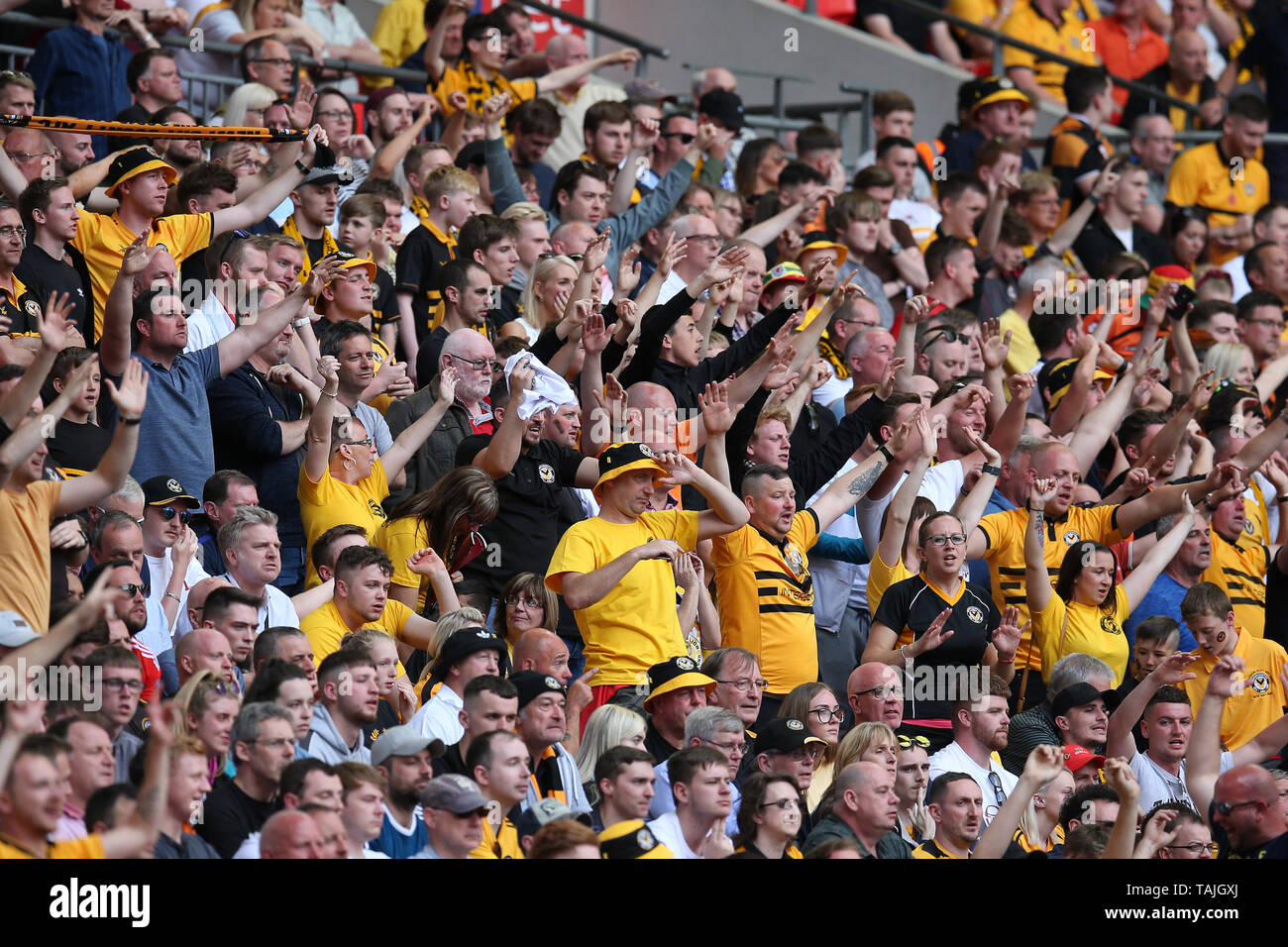 Tranmere fans wembley hi-res stock photography and images - Alamy
