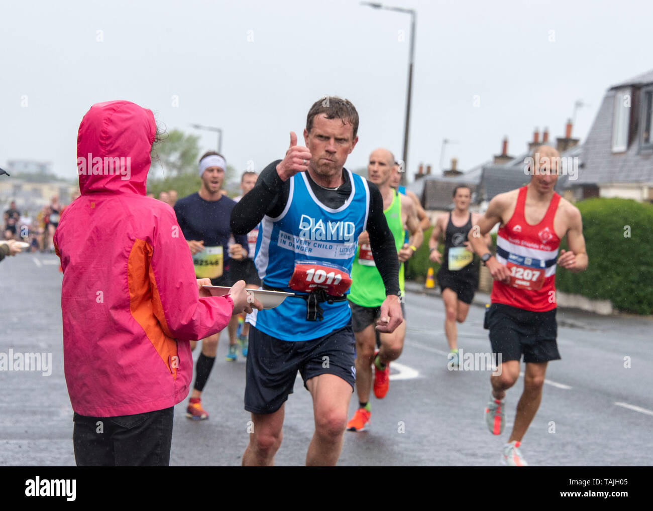 Edinburgh marathon 2019 hi-res stock photography and images - Alamy