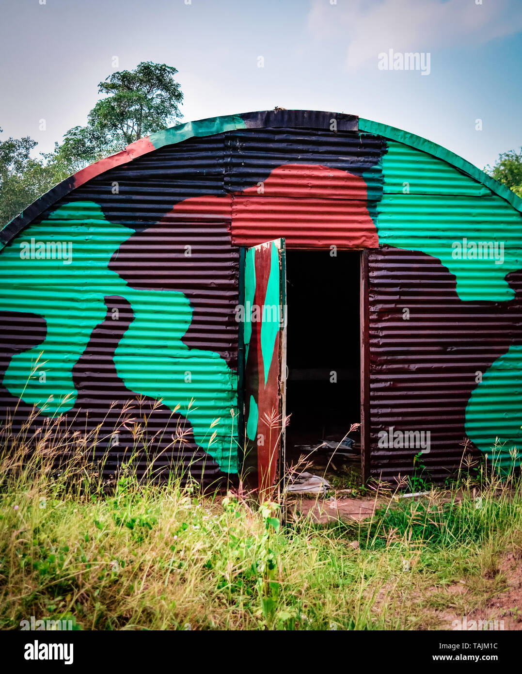 Underground bunker field hi-res stock photography and images - Alamy