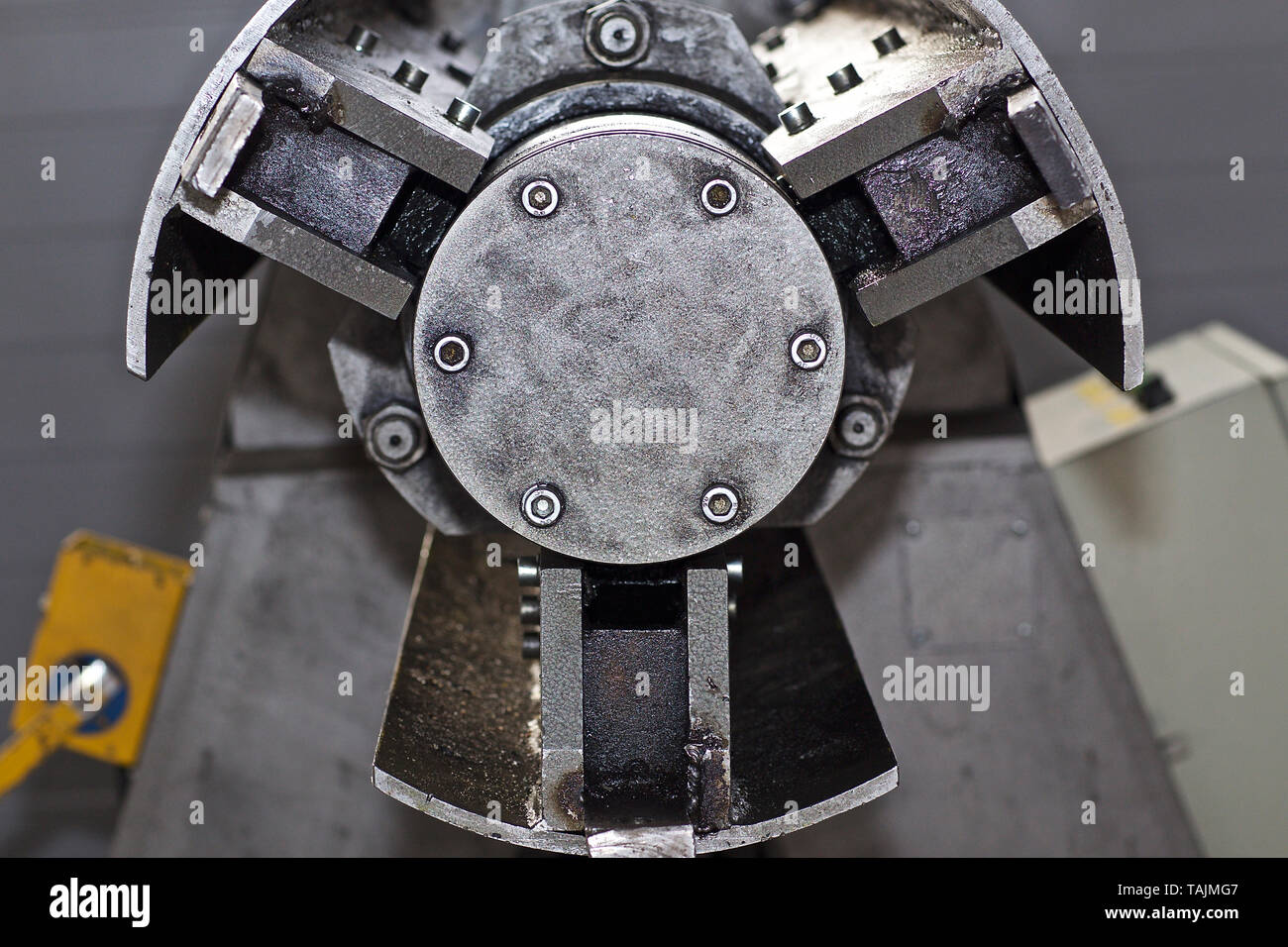Feeding mechanism hi-res stock photography and images - Alamy