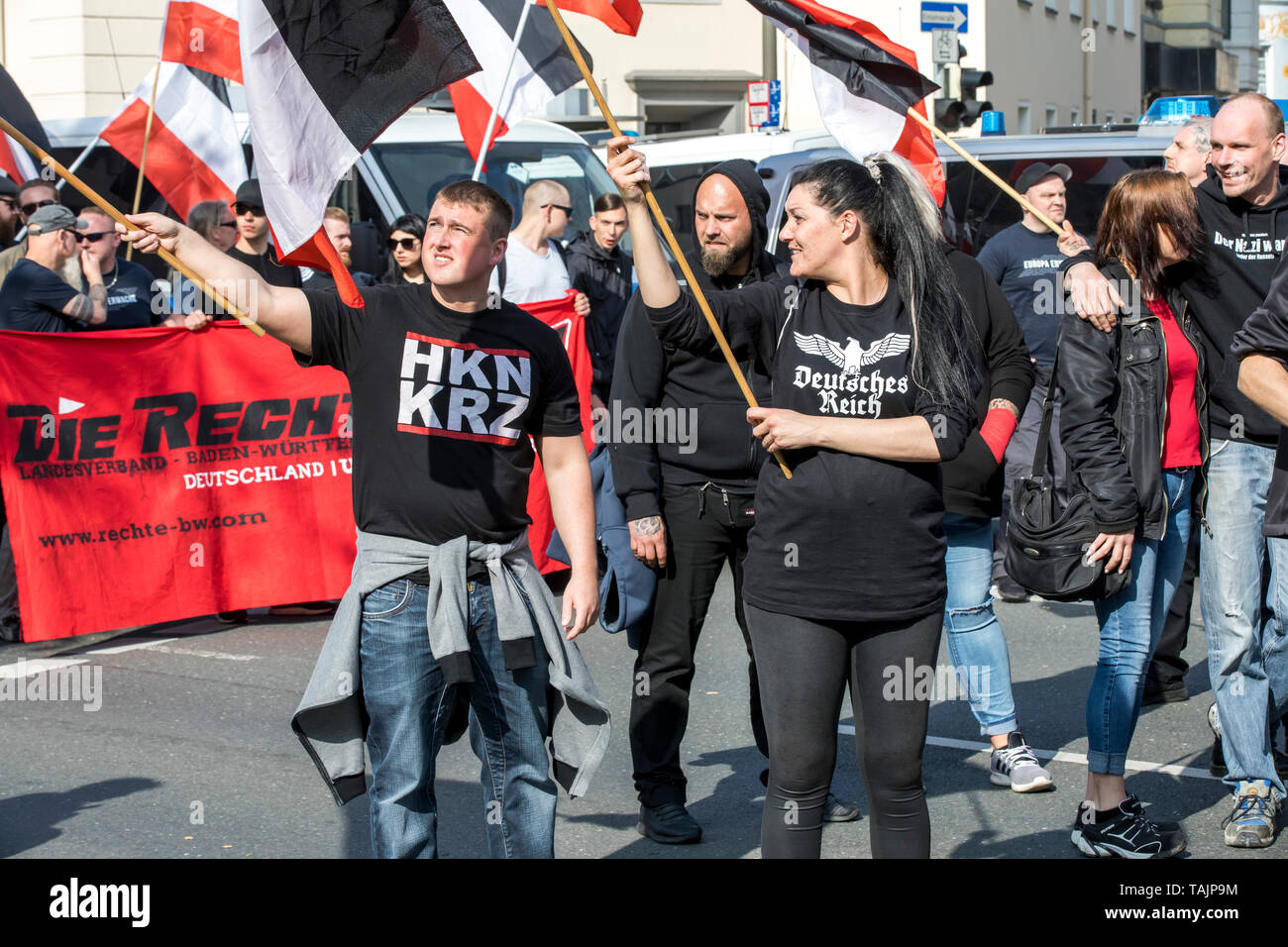 Under right wing hi-res stock photography and images - Alamy