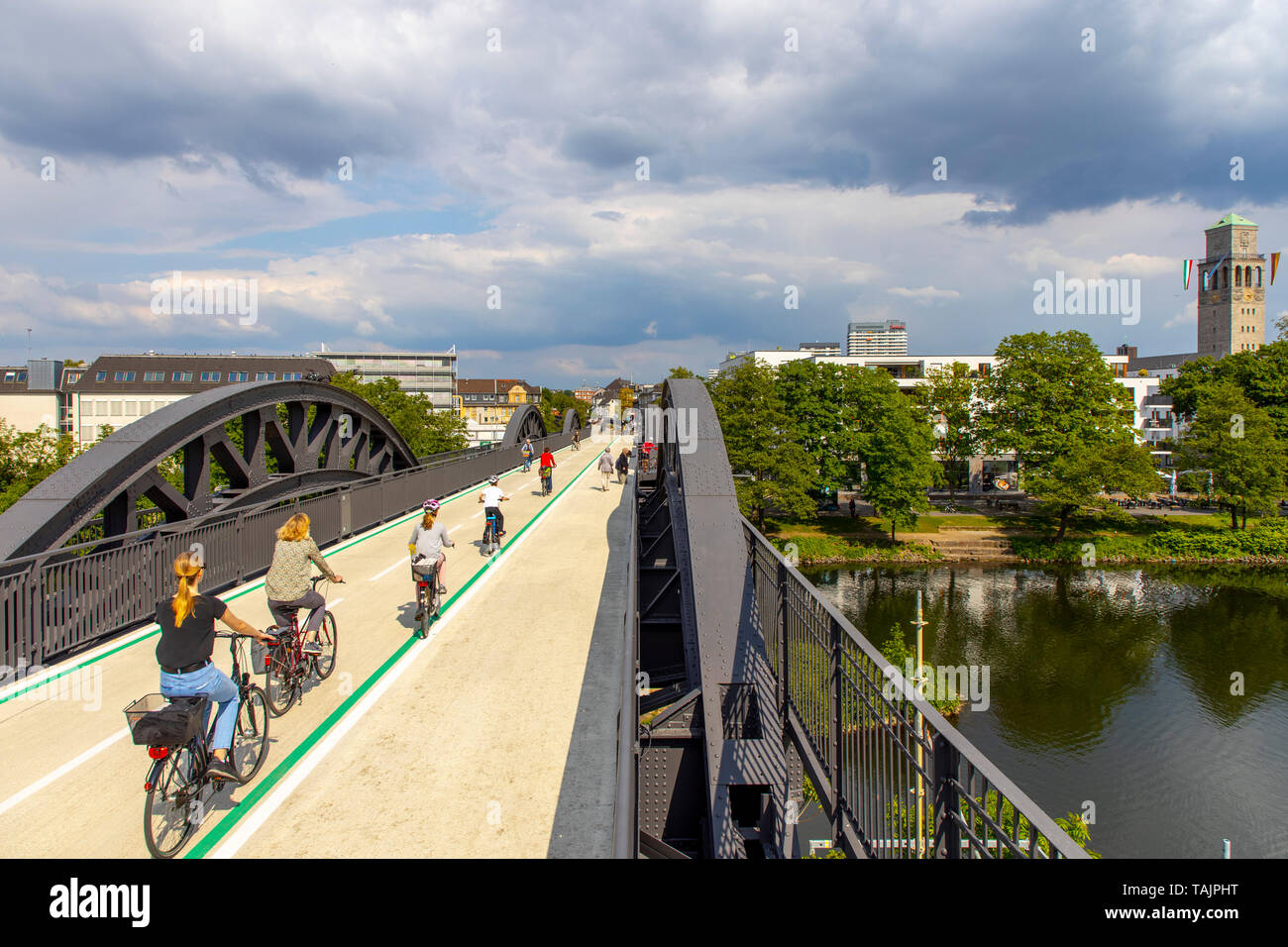 Radschnellweg RS1, a cycle highway, in Mülheim an der Ruhr, Germany, on ...