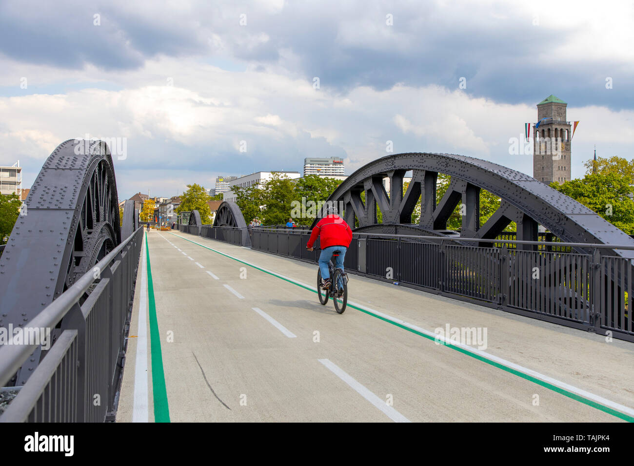 Radschnellweg RS1, a cycle highway, in Mülheim an der Ruhr, Germany, on ...