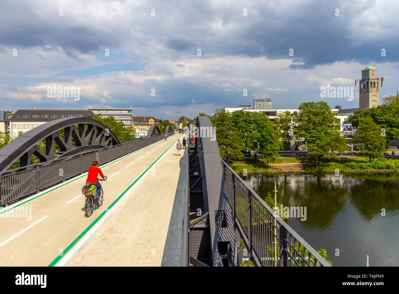 Radschnellweg RS1, a cycle highway, in Mülheim an der Ruhr, Germany, on ...