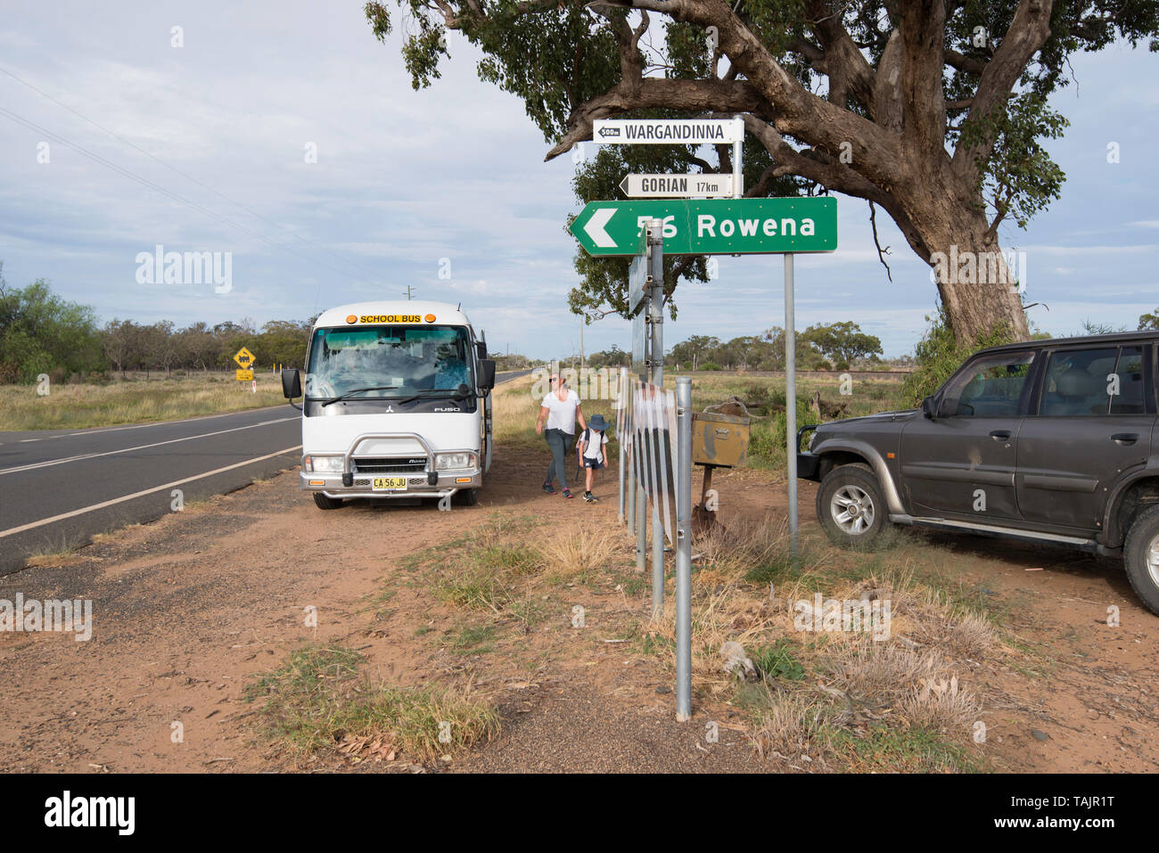School bus stop hi-res stock photography and images - Alamy