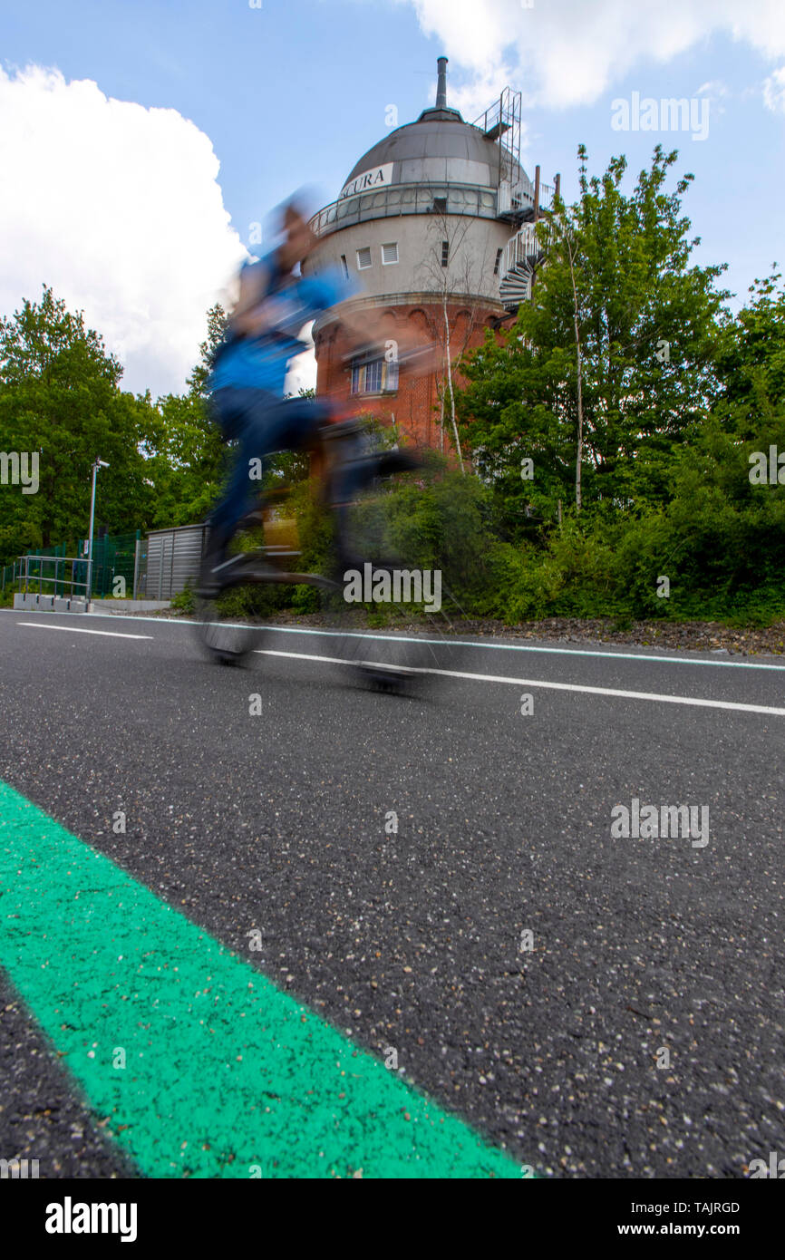 Radschnellweg RS1, a cycle highway, in Mülheim an der Ruhr, Germany ...