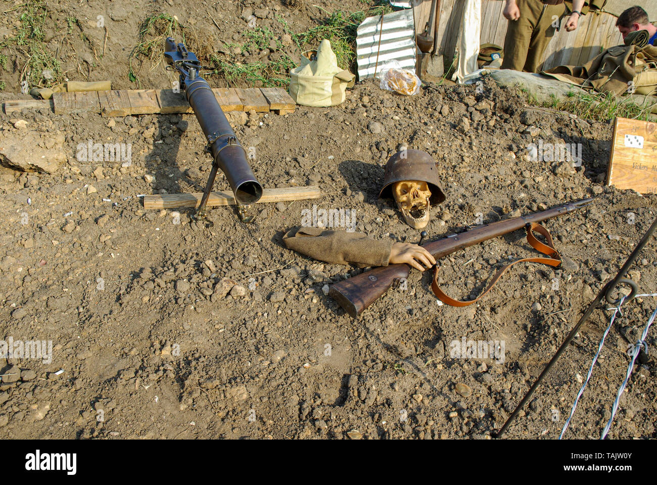 Dead body second world war hi-res stock photography and images - Alamy