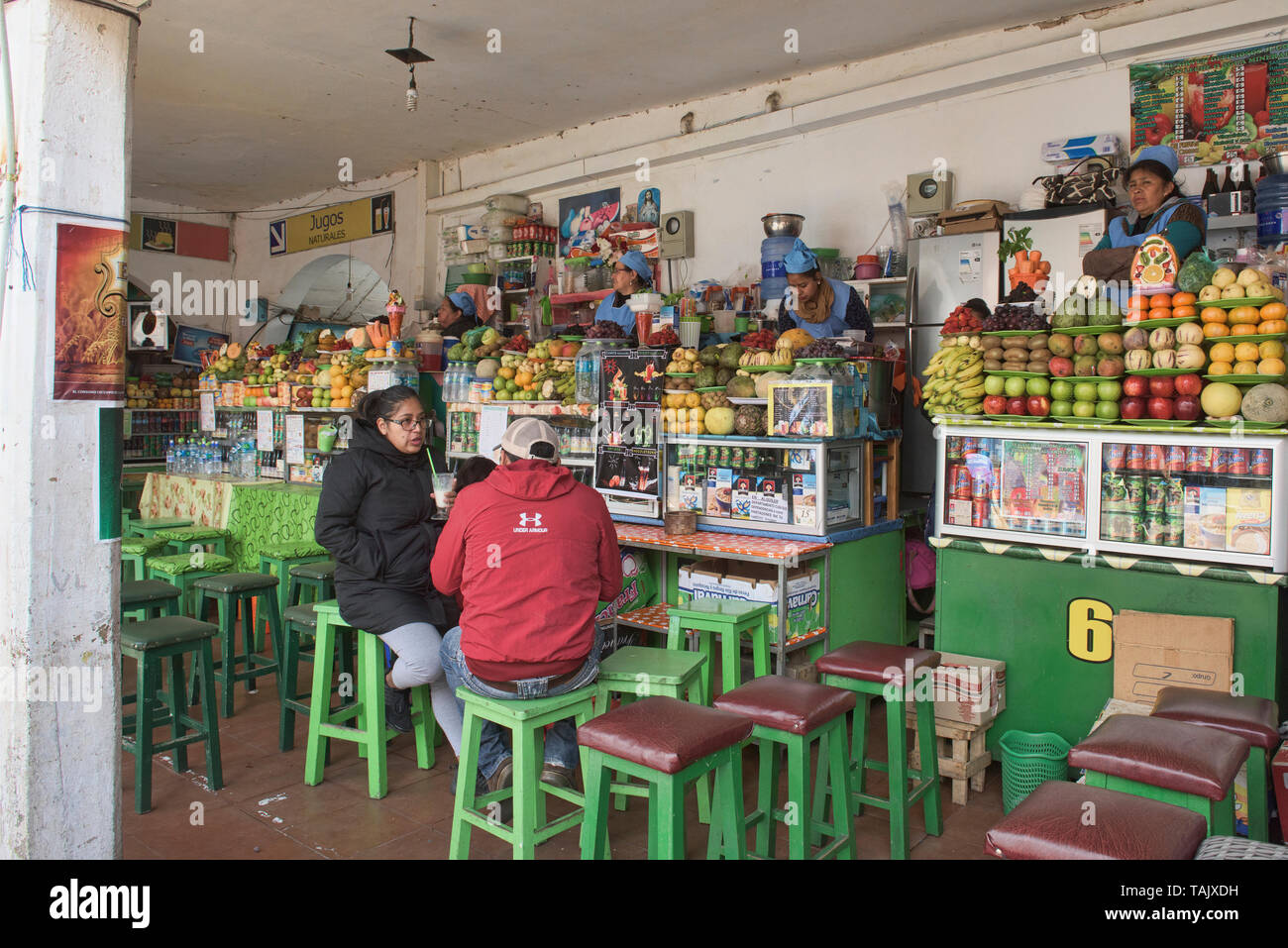 Fruit shake stall hi-res stock photography and images - Alamy