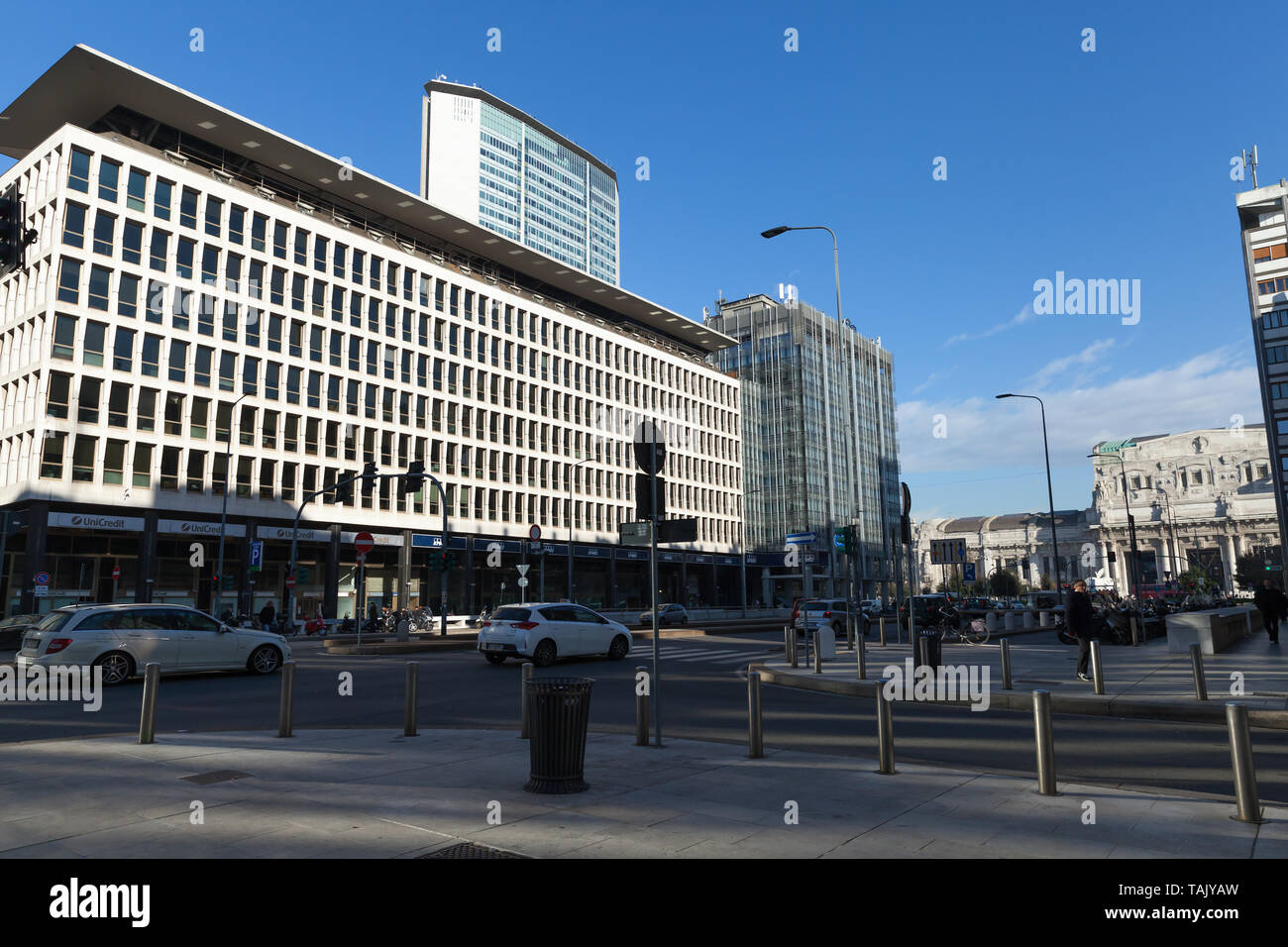 Downtown milano hi-res stock photography and images - Alamy