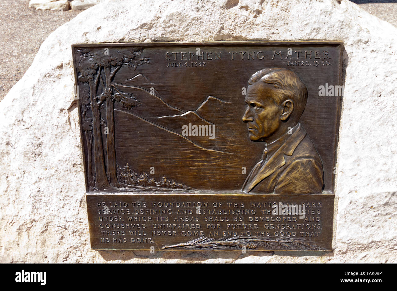 Stephen Mather memorial plaque Scenic lookout point at South Rim, Grand ...