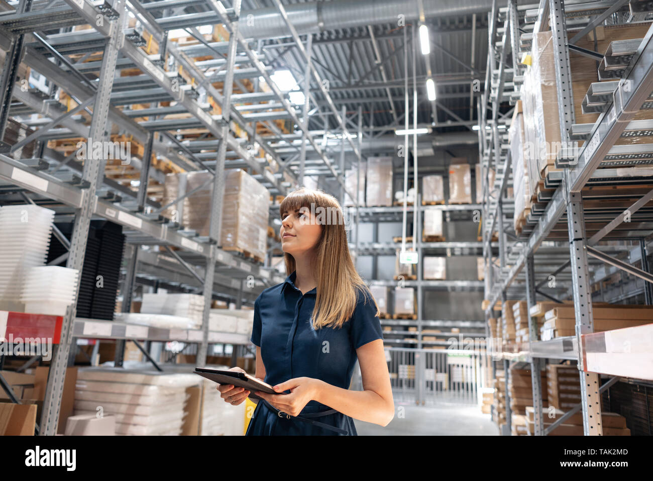 Warehouse clerk hi-res stock photography and images - Alamy