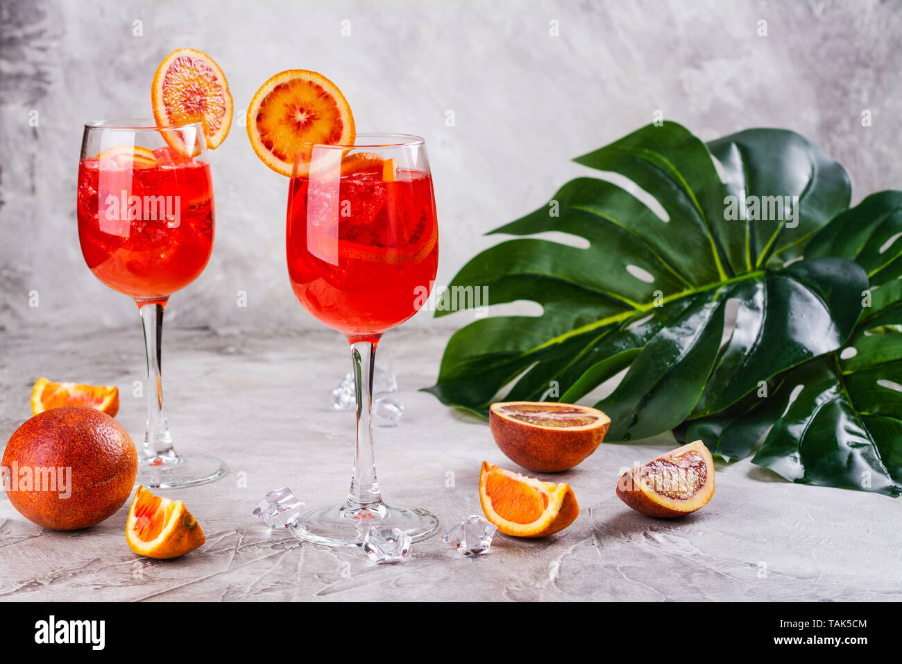 Italian Aperol Spritz cocktail Stock Photo - Alamy