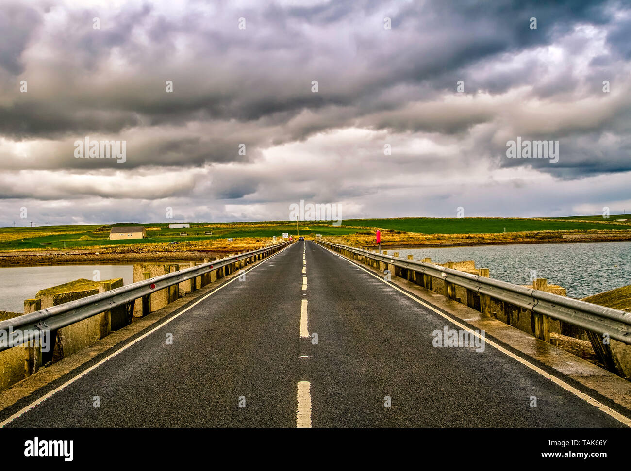 Orkney causeway hi-res stock photography and images - Alamy
