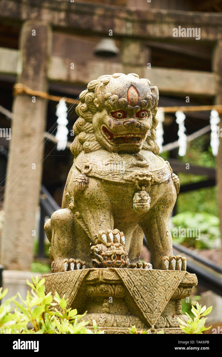 Shishi guardian lion hi-res stock photography and images - Alamy