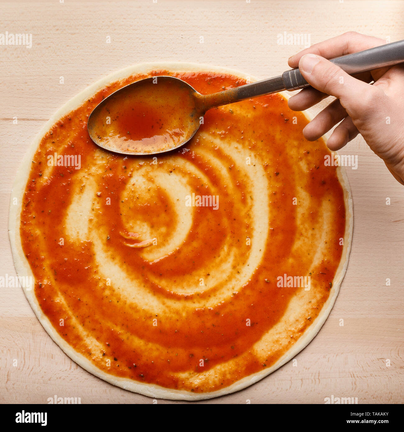 Thin crust base hi-res stock photography and images - Alamy