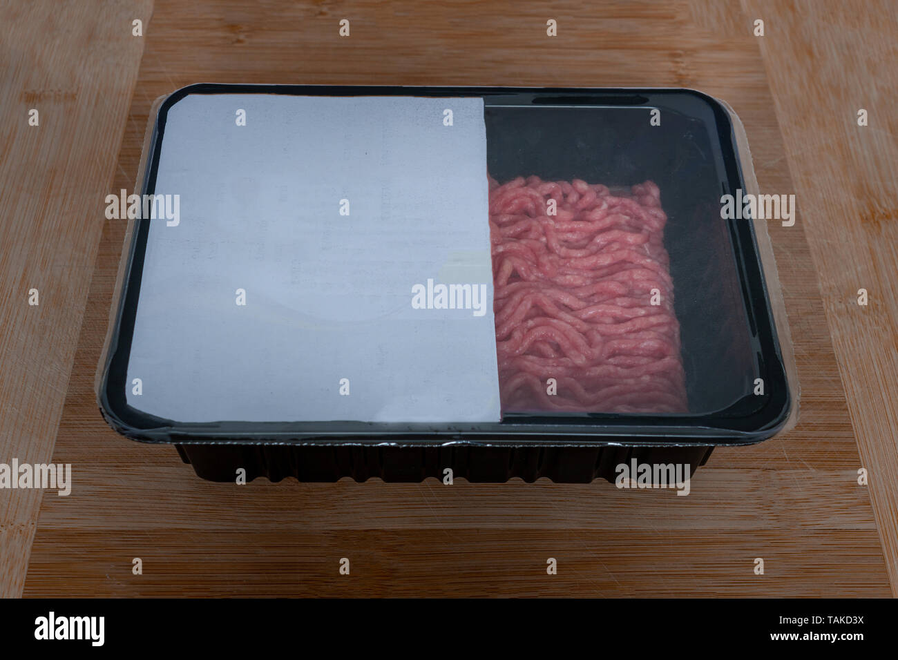Plastic Packaging Raw Ground Beef High Resolution Stock Photography and ...