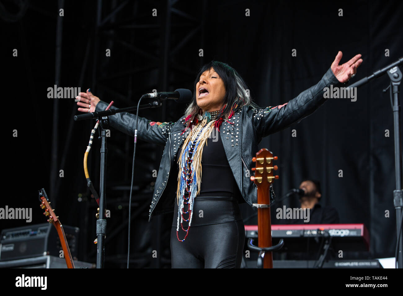 Canadian singer buffy sainte marie hi-res stock photography and images ...