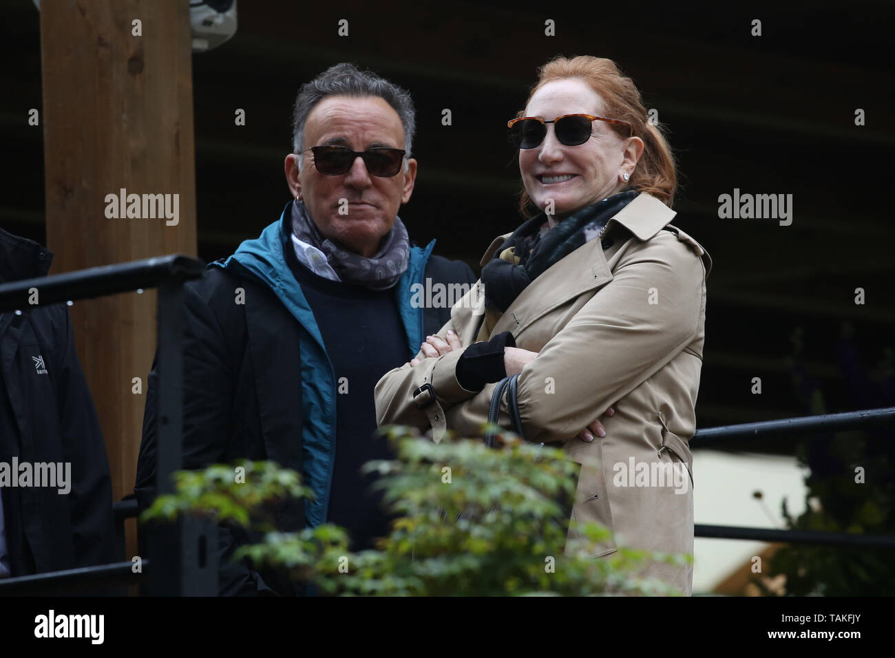 Bruce springsteen and wife patti scialfa hi-res stock photography and ...