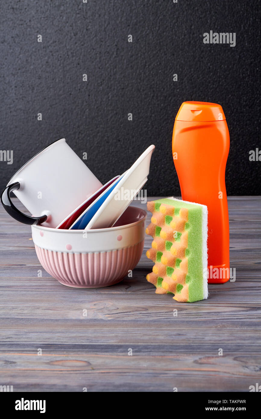 Dishwashing liquid clean plates hi-res stock photography and images - Alamy