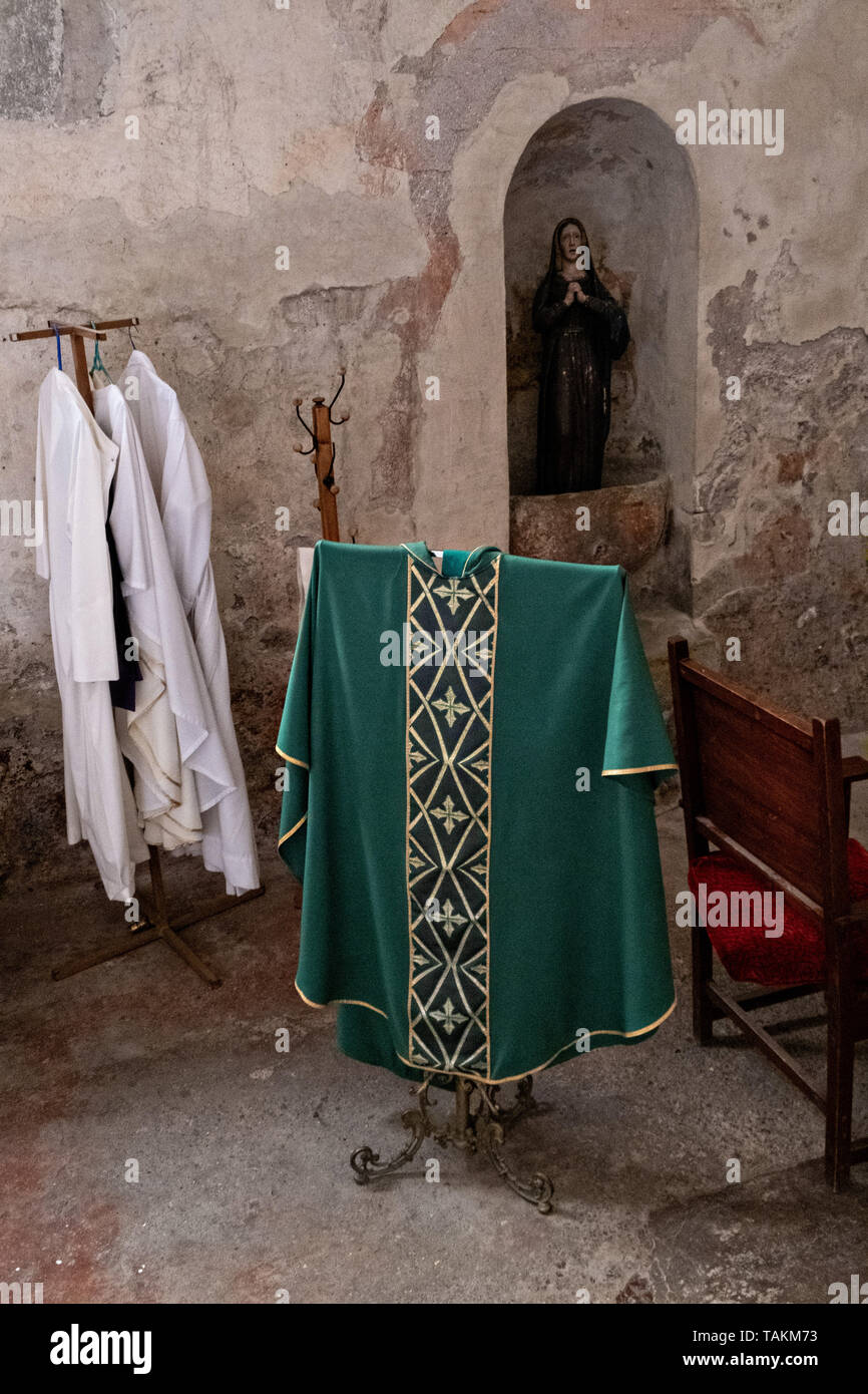 Priests vestments in the San Nicolas Tolentino Temple and Ex-Monastery ...
