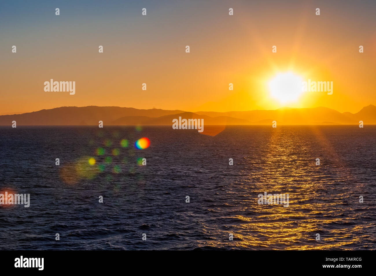 Lens flare sunset hi-res stock photography and images - Alamy