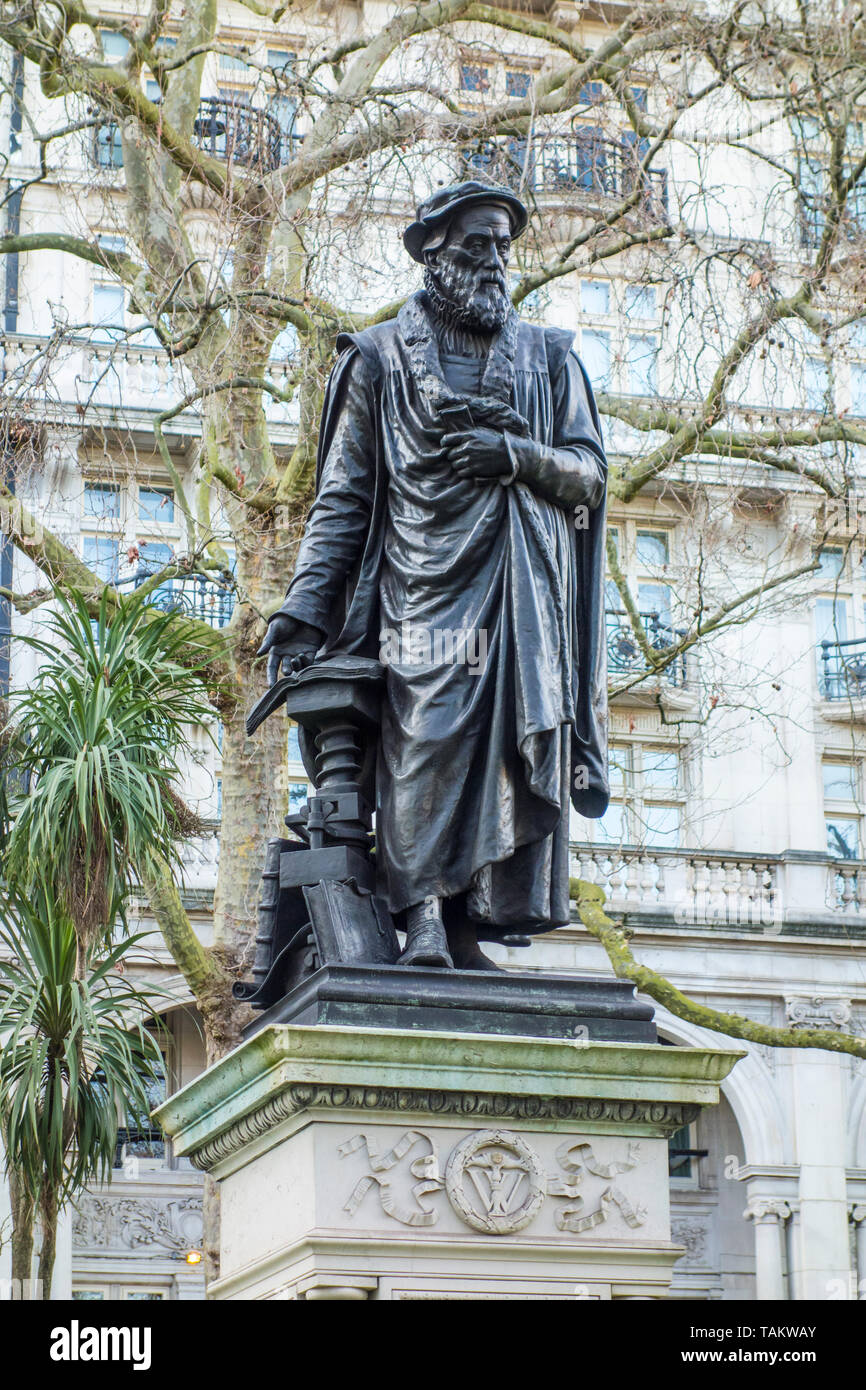 William Tyndale Statue