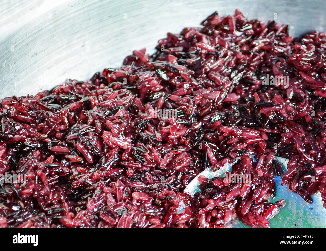 Organic cooked rice purple purple rice berry steamed - black jasmine ...