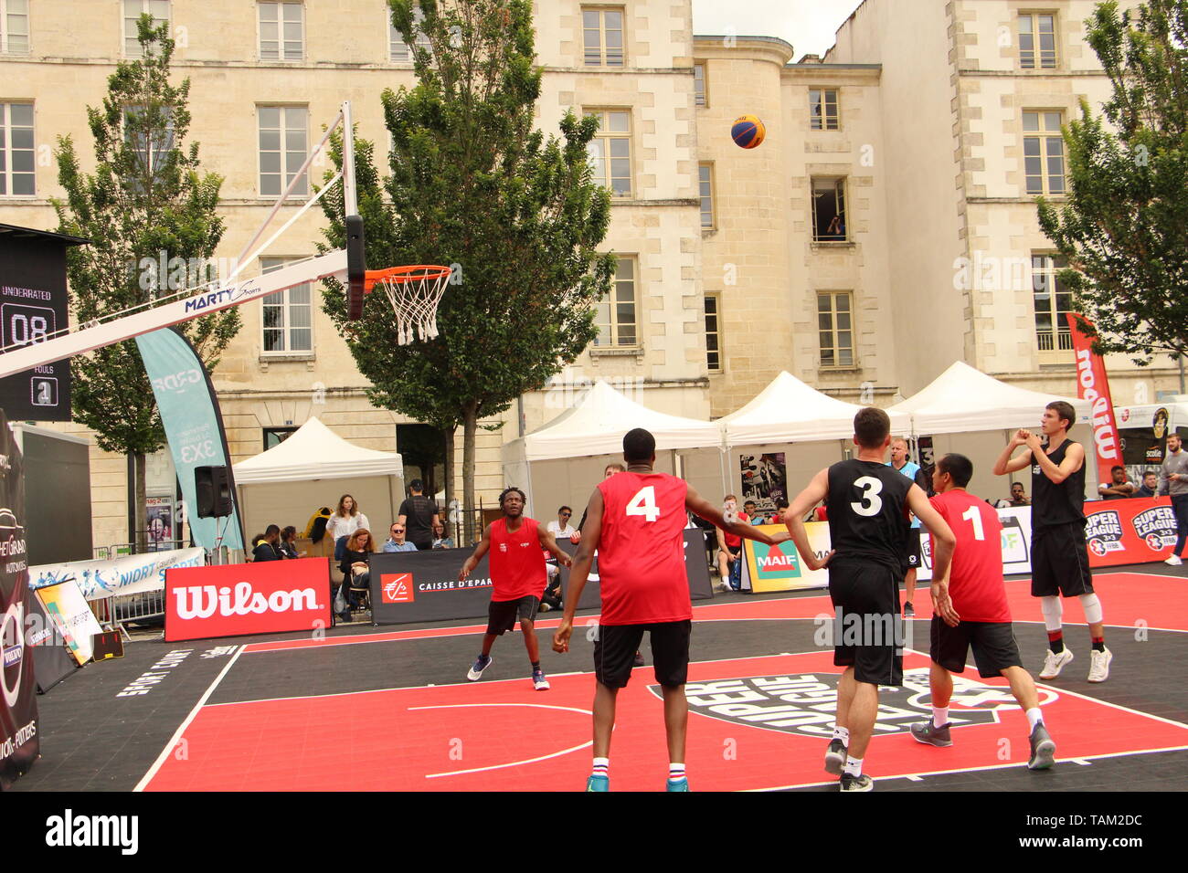 Sera tokyo hi-res stock photography and images - Alamy