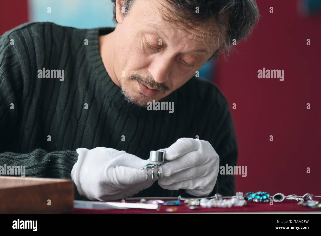 Portrait goldsmith in workshop work hi-res stock photography and images ...