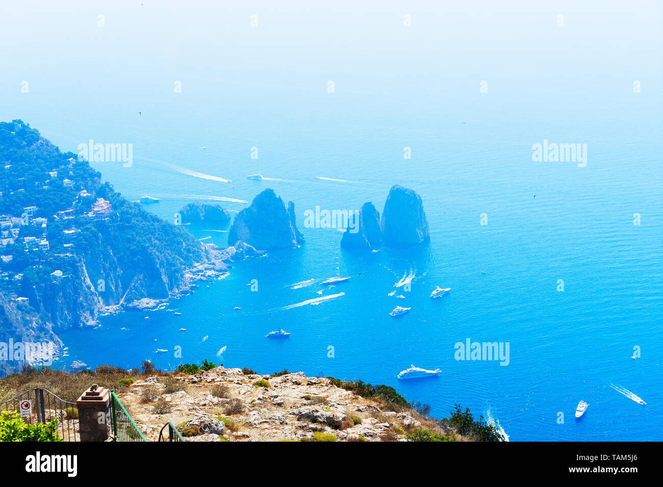 Famous Faraglioni cliffs and Tyrrhenian Sea, Capri island, Italy Stock ...