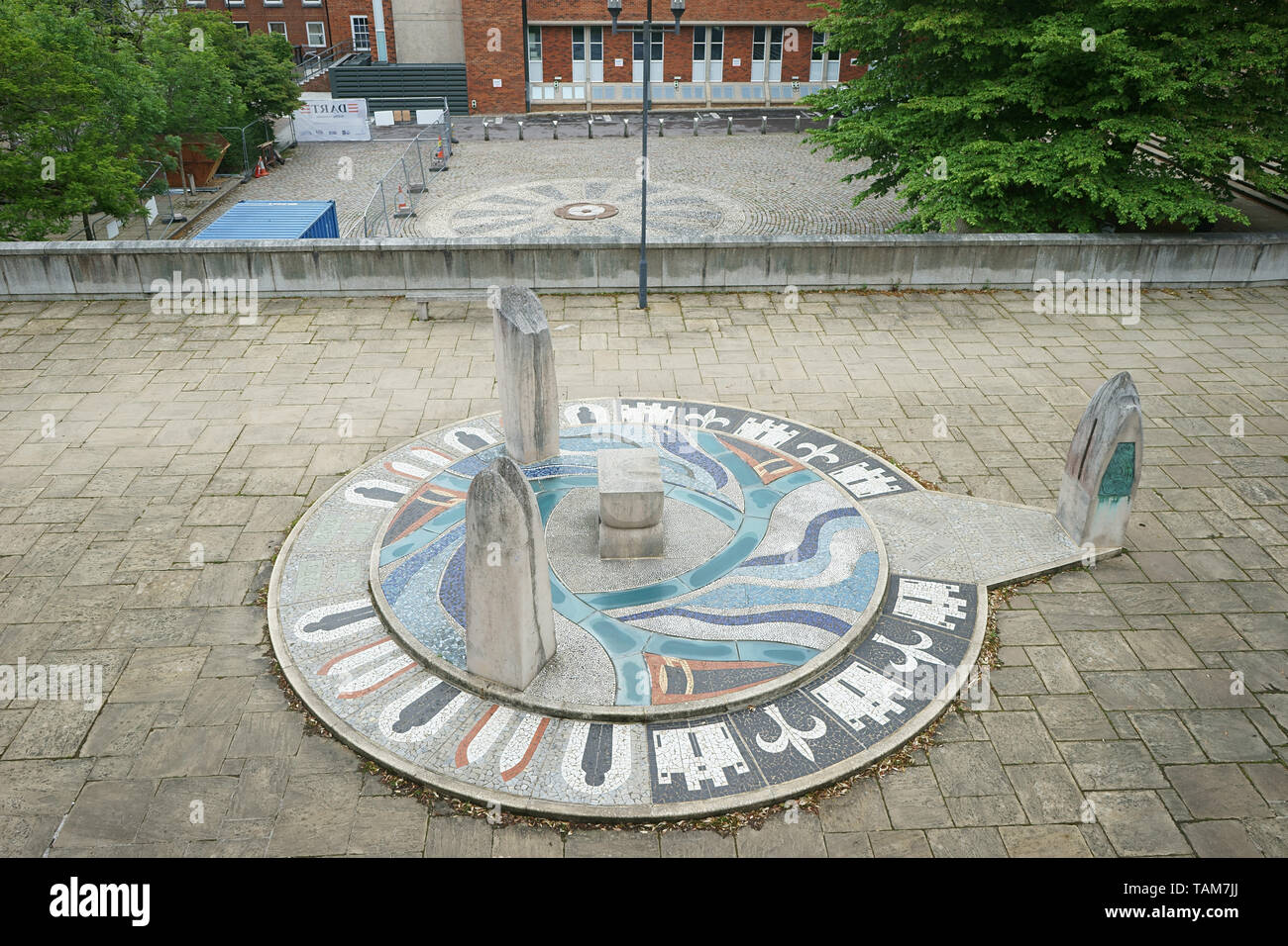 Sculpture outside Winchester Law Courts by Rachel Fenner with echoes of ...