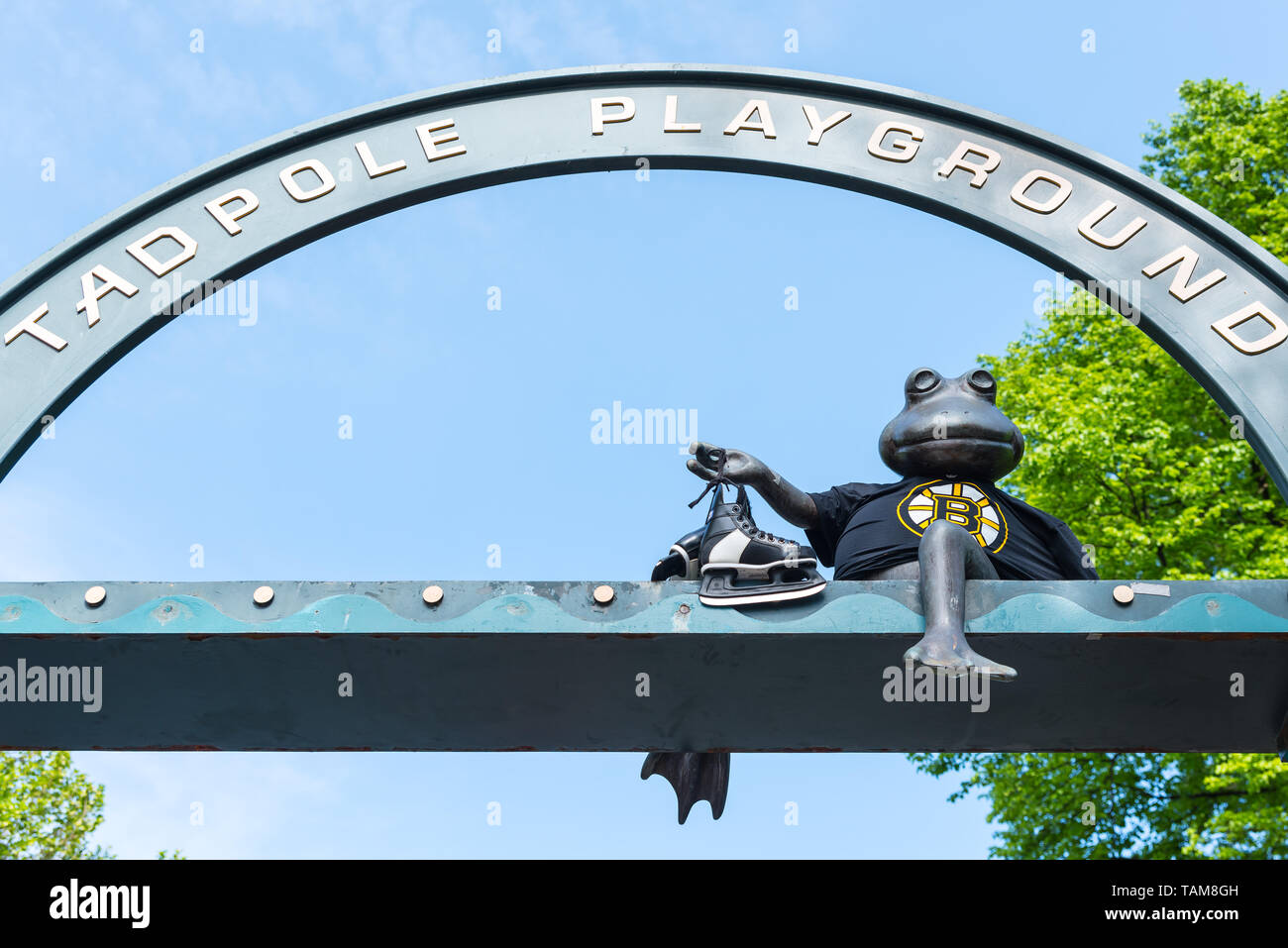 Tadpole Playground entrance in the Boston Common with frog statue ...