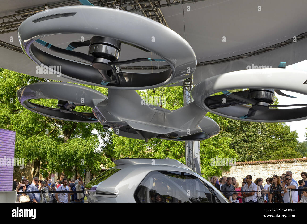 Collaboration with airbus hi-res stock photography and images - Alamy