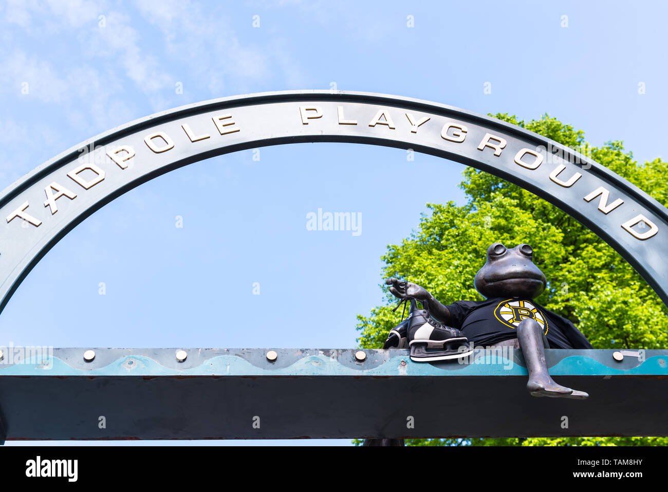 Tadpole Playground entrance in the Boston Common with frog statue ...