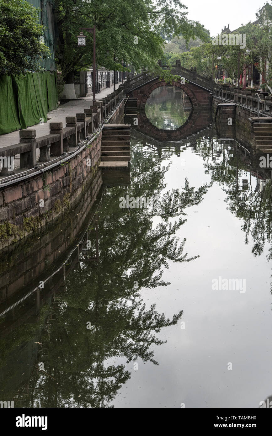 Chengdu, Kuan Zhai Xiang Zi historic city. Sichuan, China Stock Photo ...