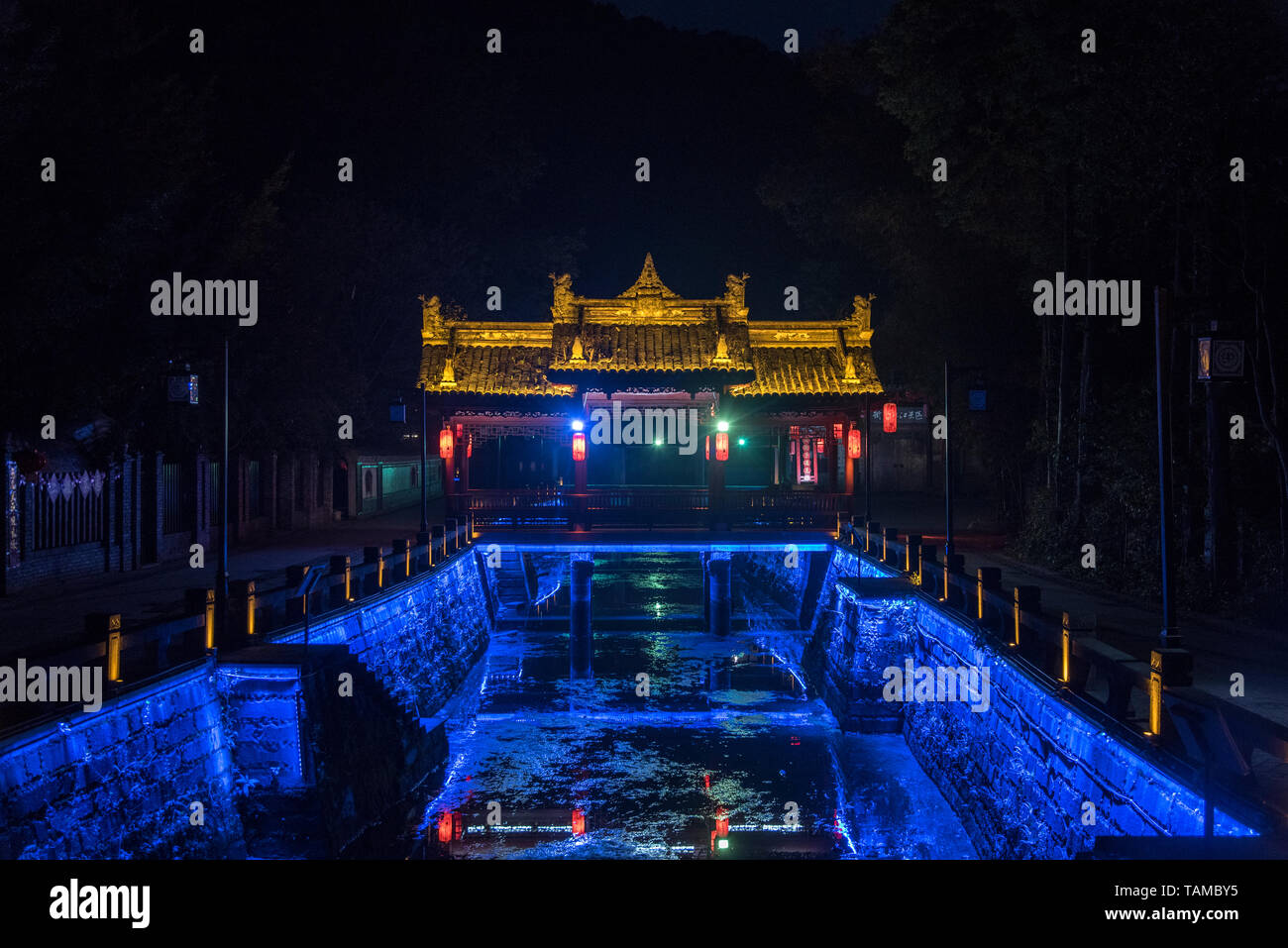 Chinese street scene chengdu hi-res stock photography and images - Alamy