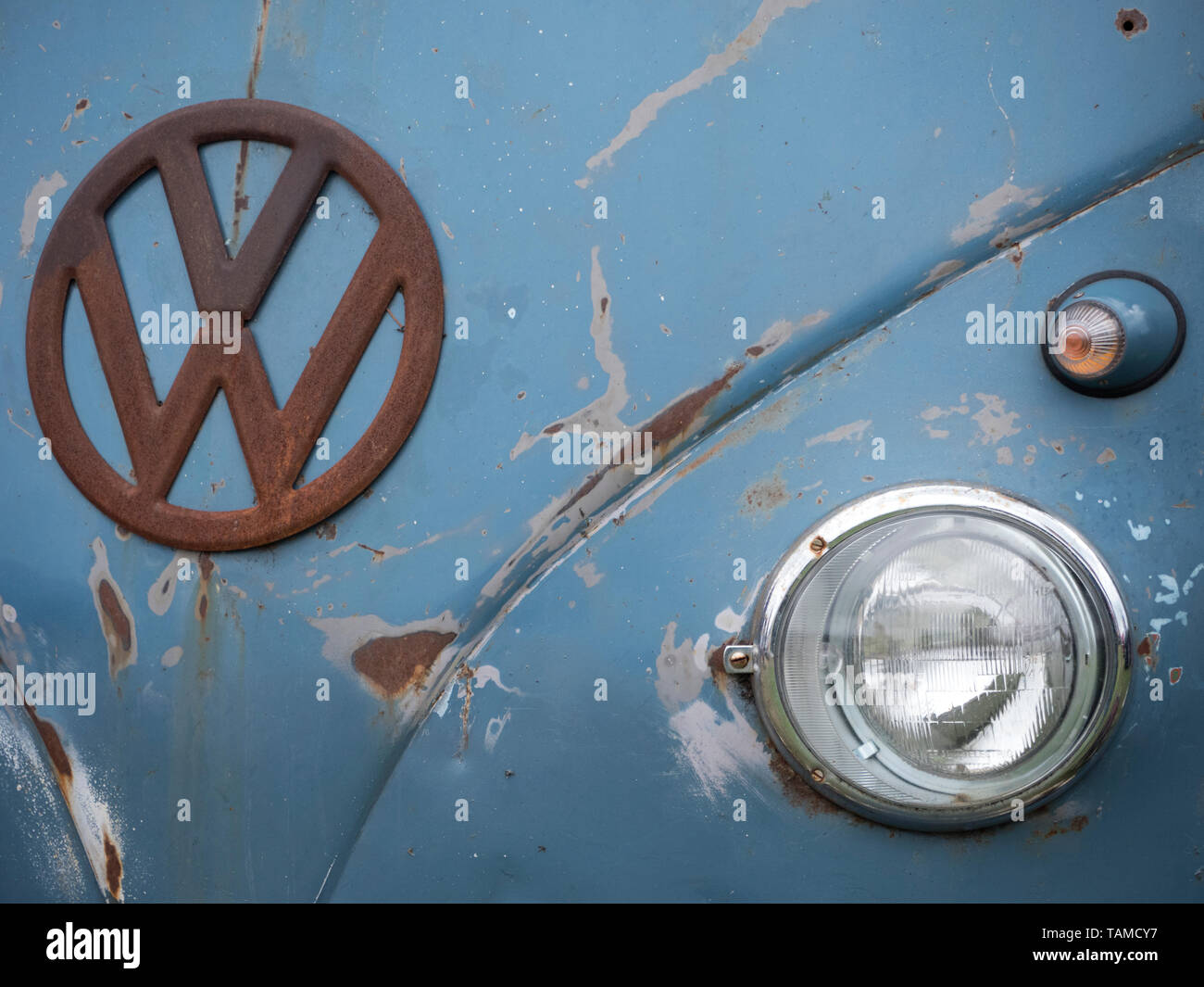Classic 1950's VW T1 transporter front view Stock Photo - Alamy