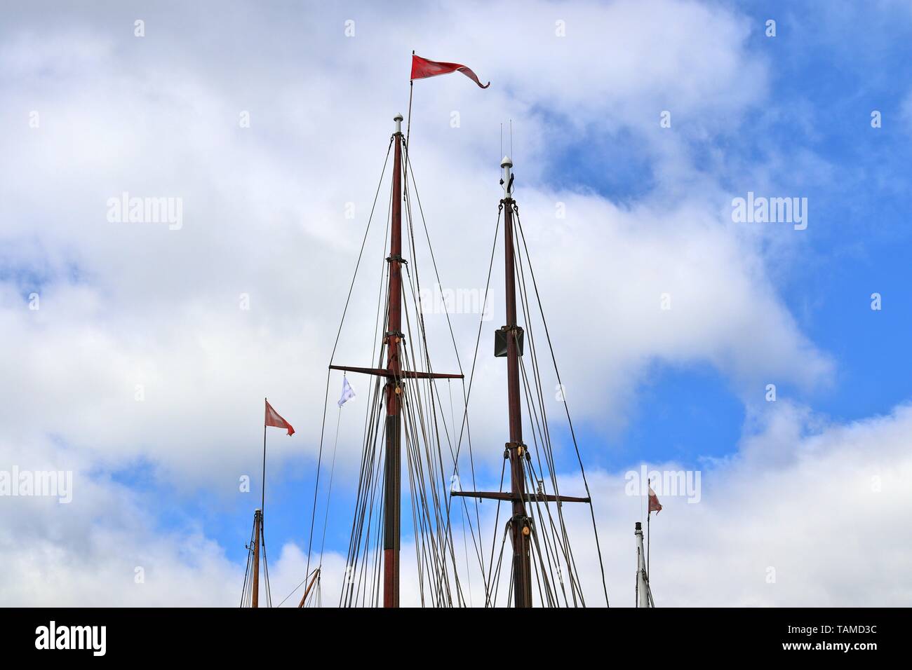 Old sailing shop mast and rope at the port of Kiel on a sunny day Stock ...