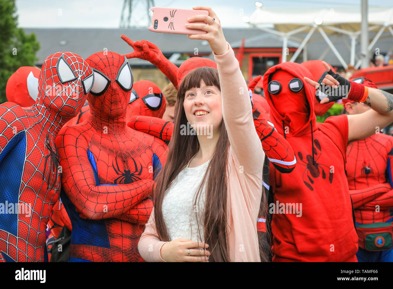 Female cosplaying at comicon hi-res stock photography and images - Alamy