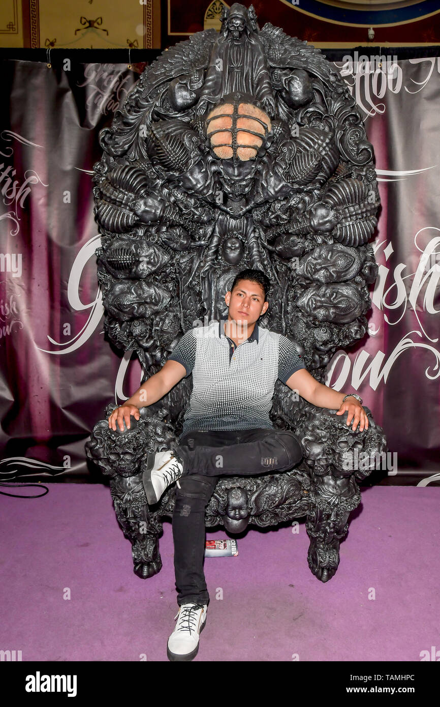 London, UK. 26th May, 2019. Models wearing Designer Liam Murry Art ...