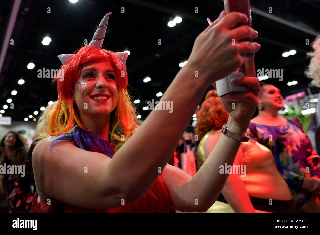 Los Angeles, California, USA. 15th Mar, 2019. People enjoy the ...