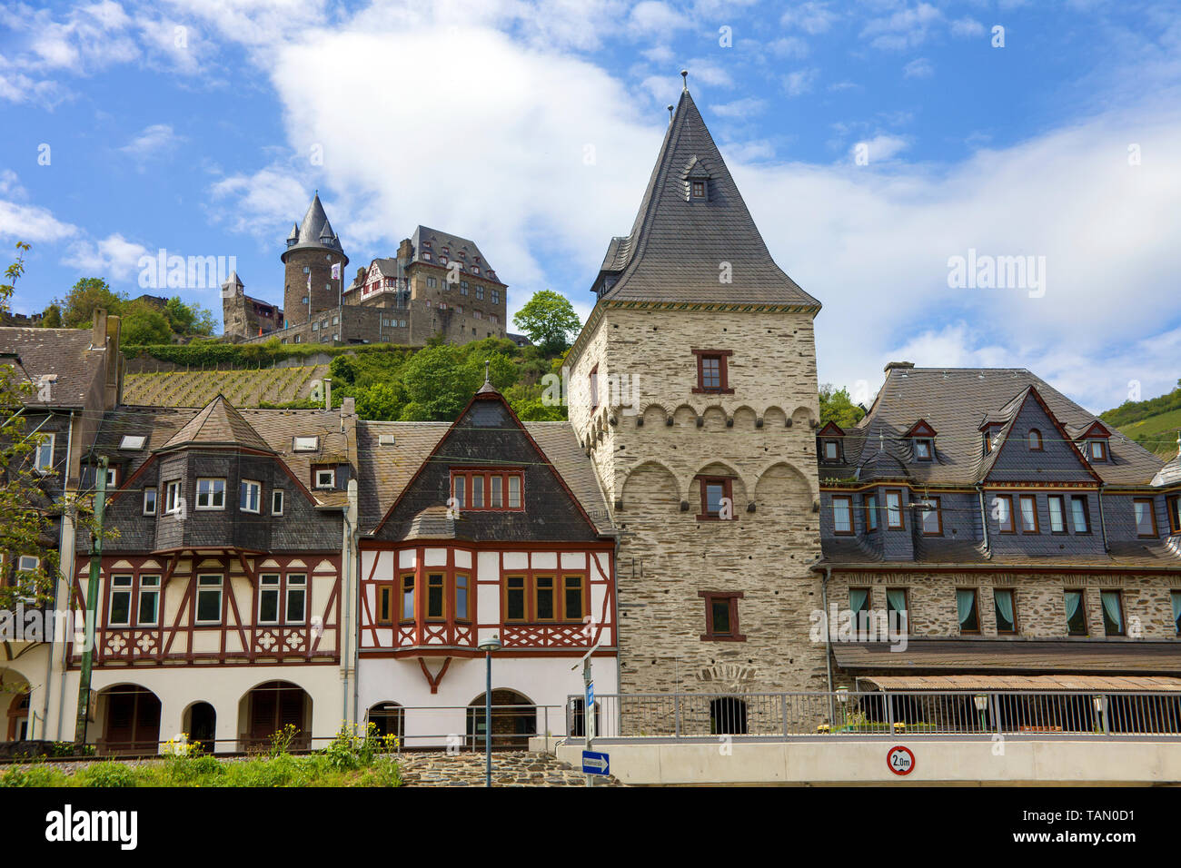Historic row of half-timbered houses, above the Stahleck castle ...