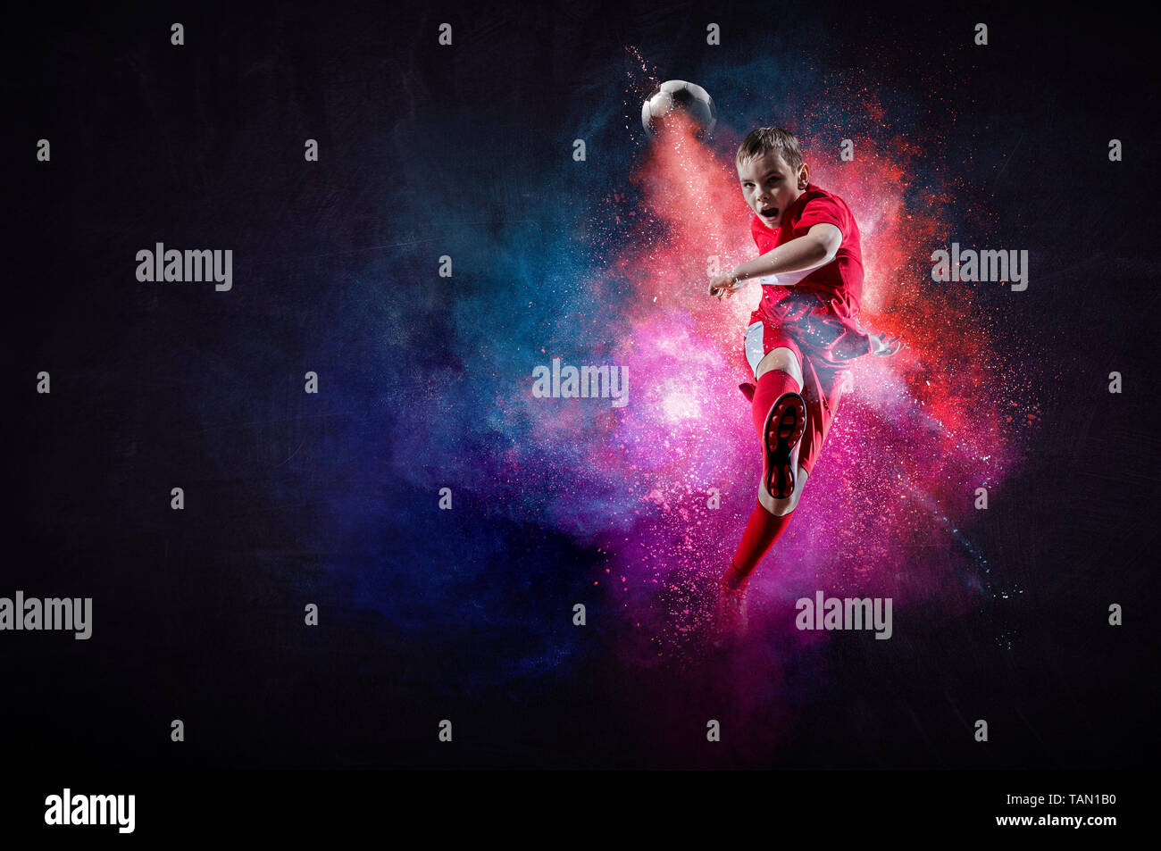 Little soccer player hi-res stock photography and images - Alamy