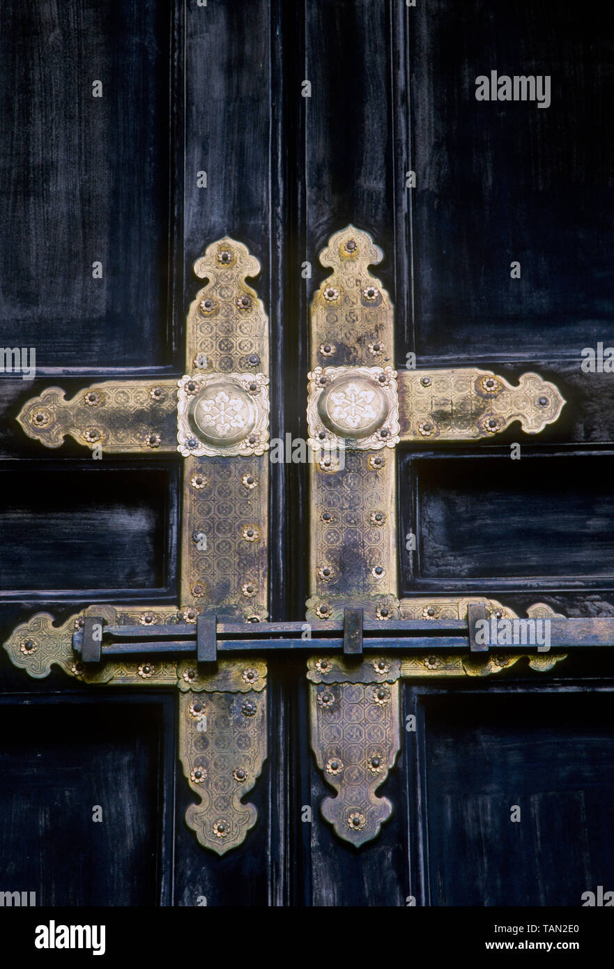 Door detail, Meiji Shrine, Tokyo, Japan Stock Photo - Alamy