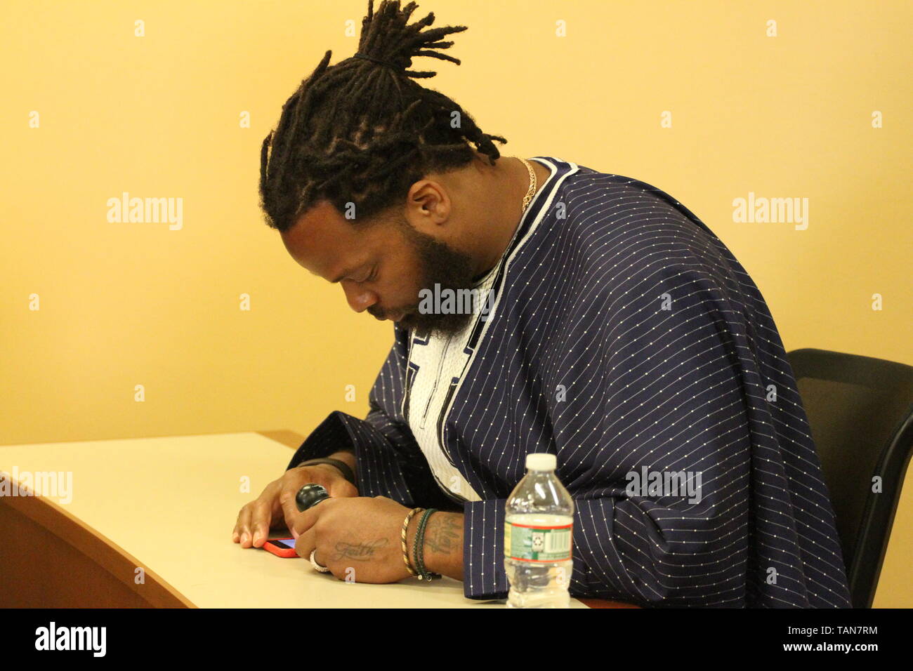 New England Patriot Defensive Lineman Michael Bennett discusses Race ...