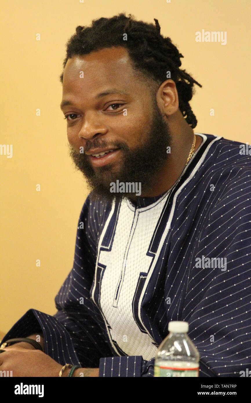 New England Patriot Defensive Lineman Michael Bennett discusses Race ...
