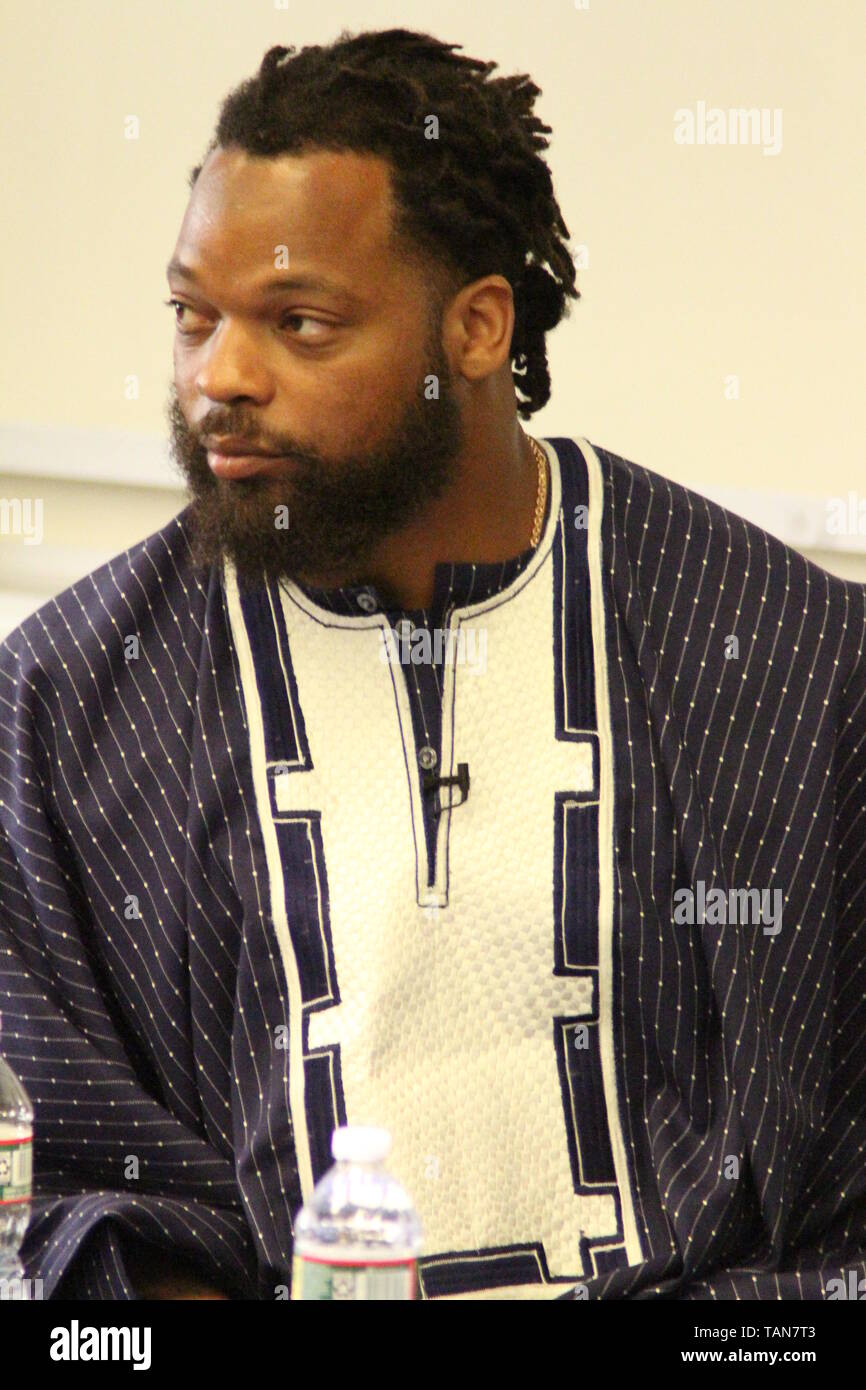 New England Patriot Defensive Lineman Michael Bennett discusses Race ...