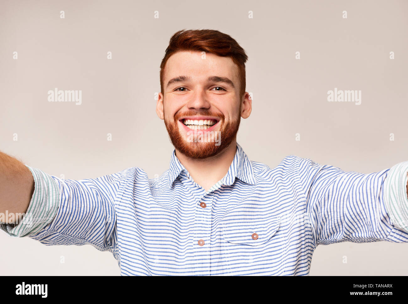 Handsome selfie hi-res stock photography and images - Alamy Handsome selfie hi-res stock photography and images - Alamy