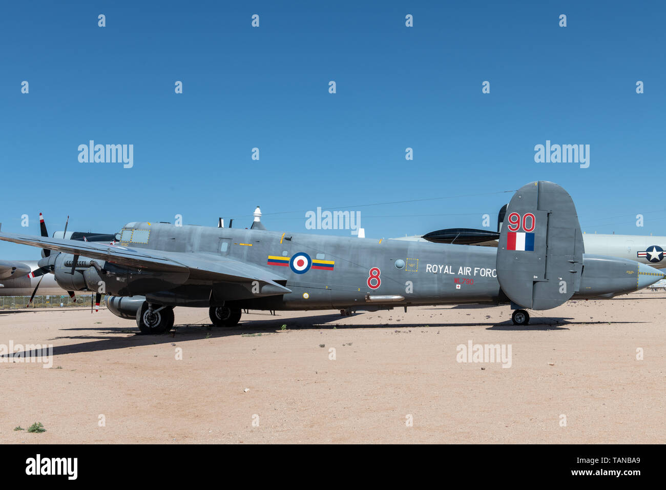 Avro AEW.2 Shackleton (Royal Air Force) at Pima Air & Space Museum in ...